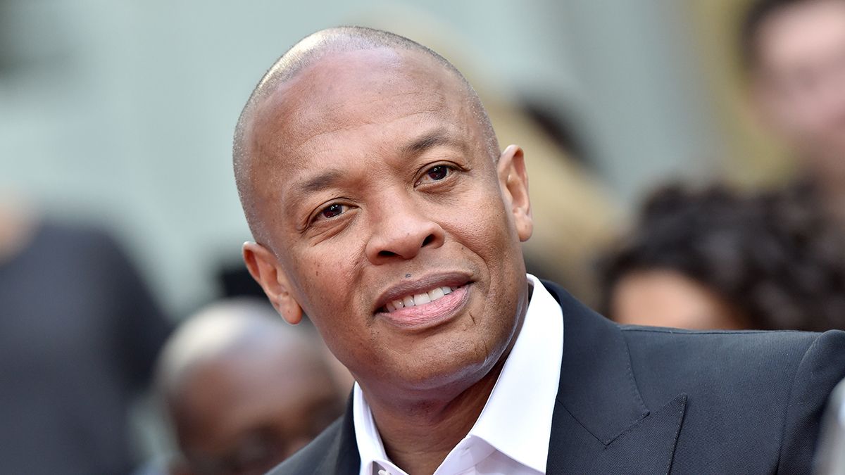 Agyvérzést kapott a világhírű rapper, Dr. Dre - Life