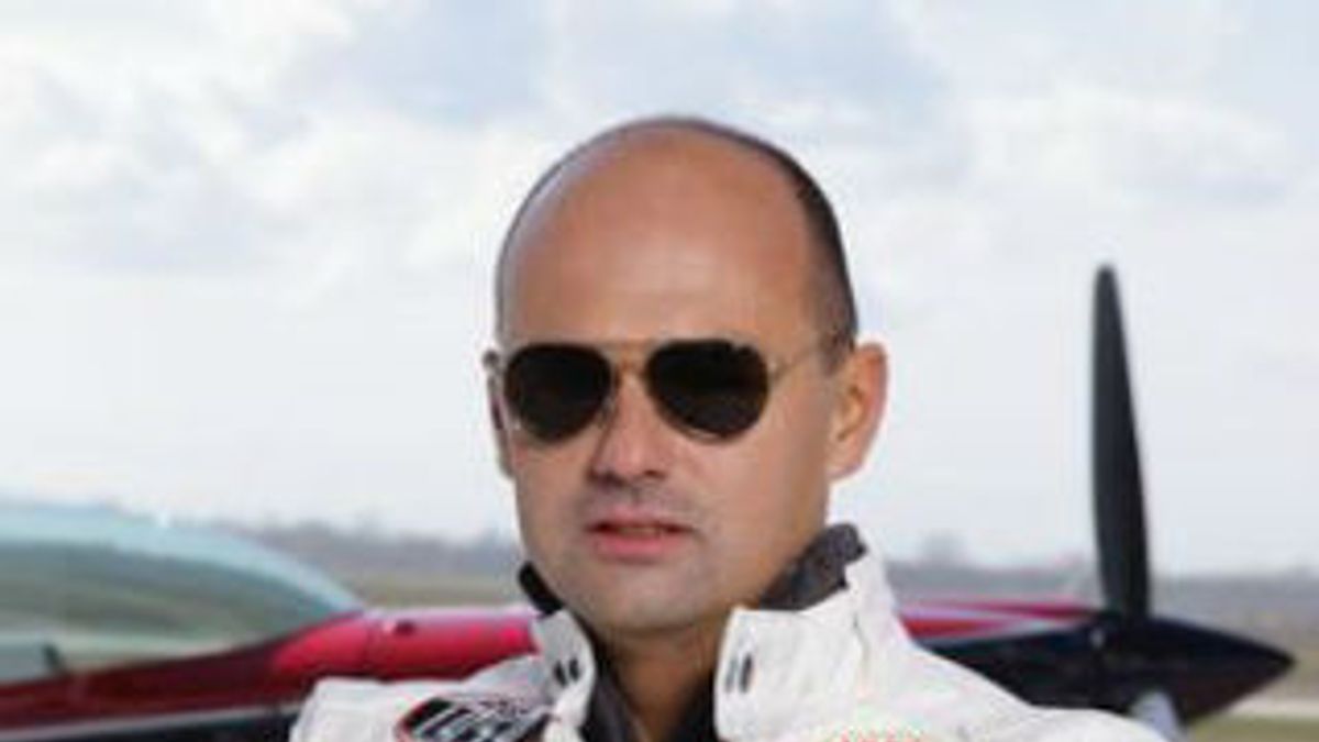 Elhunyt Nádas Tamás műrepülő-világbajnok - Life