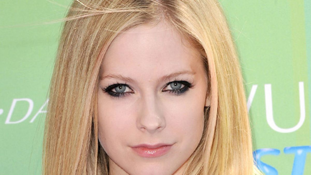 14 hónap házasság után válik Avril Lavigne - Life