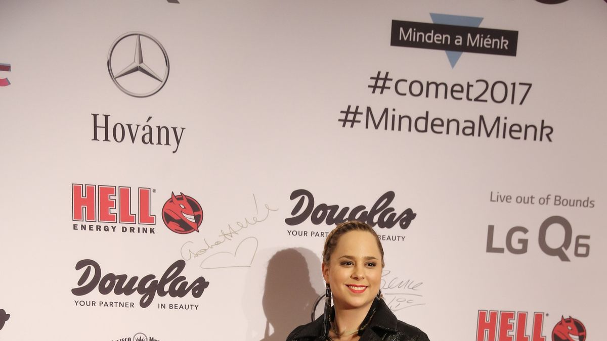 Orvosi segítségre szorul Tarján Zsófia - egyedül már nem tud ...