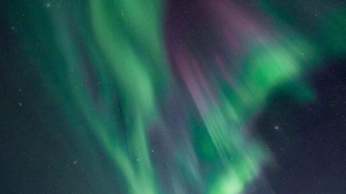 Az északi fénytől földöntúli színekben pompázik az égbolt - Galéria - Life