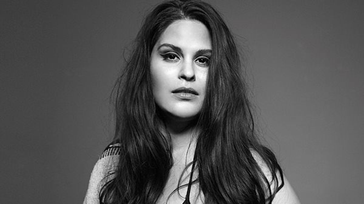 Farkas Éva plus-size modellt egyre többen imádják világszerte - Life