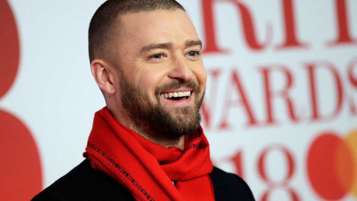Justin Timberlaket vizelettel dobálták meg, amikor fellépett a Rolling ...