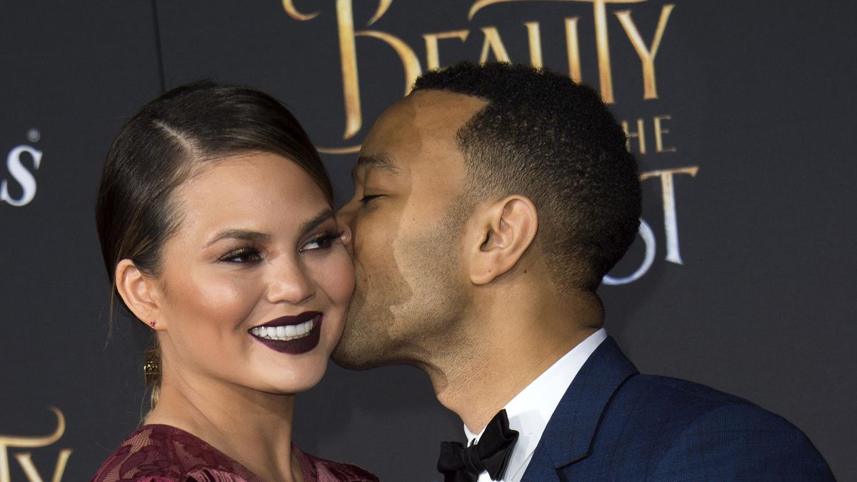 Így fest smink nélkül Chrissy Teigen: Fotó! - Life