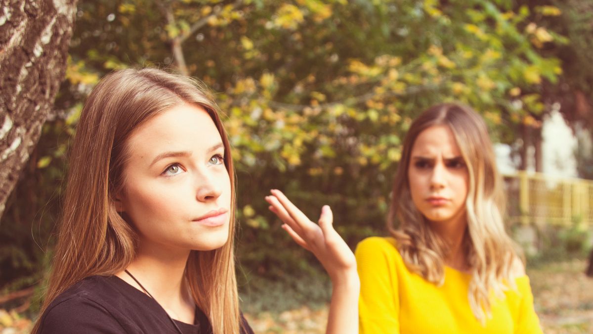 Ne magyarázkodj, de a magyarázat van, hogy igenis kijár a másik félnek ...