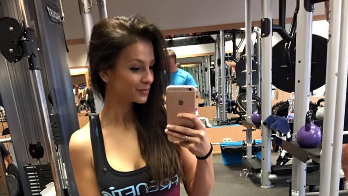 Sarka Kata kőkeményen edz - Fotó! - Life