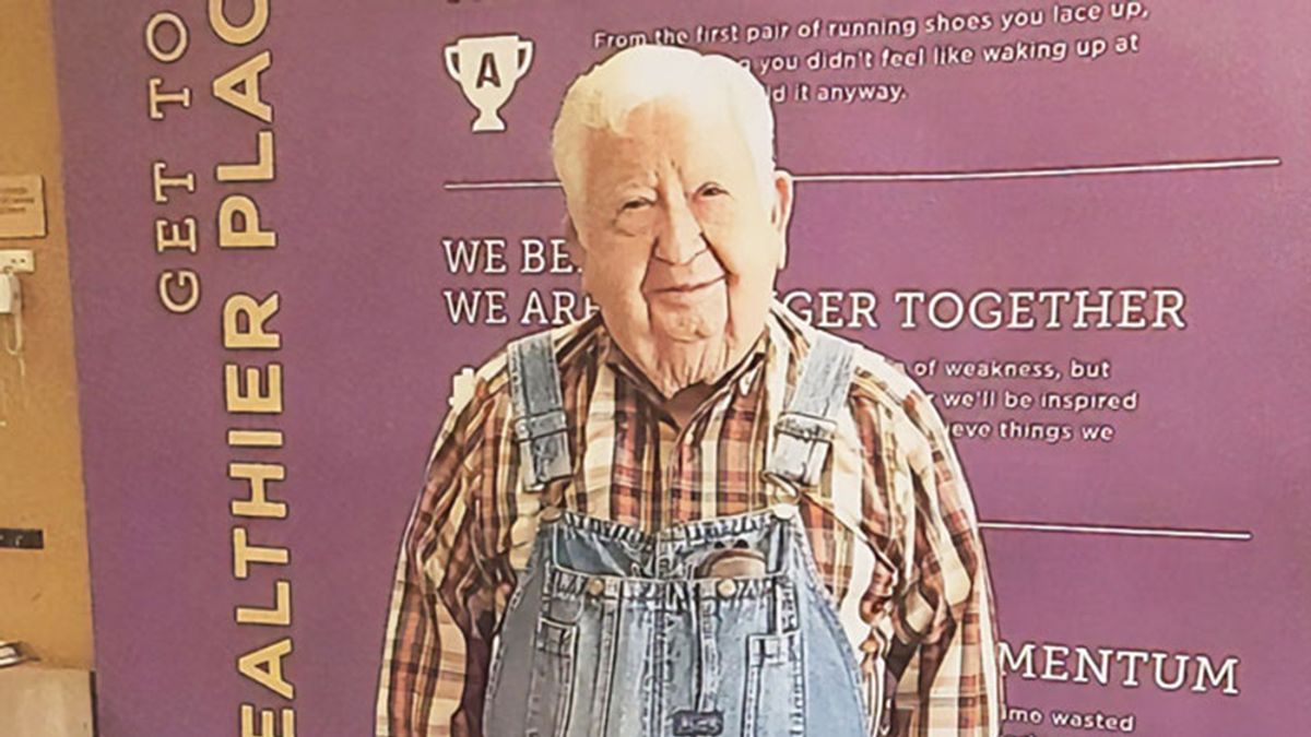 Heti háromszor jár le a terembe a 91 éves férfi: edzőruha helyett ...