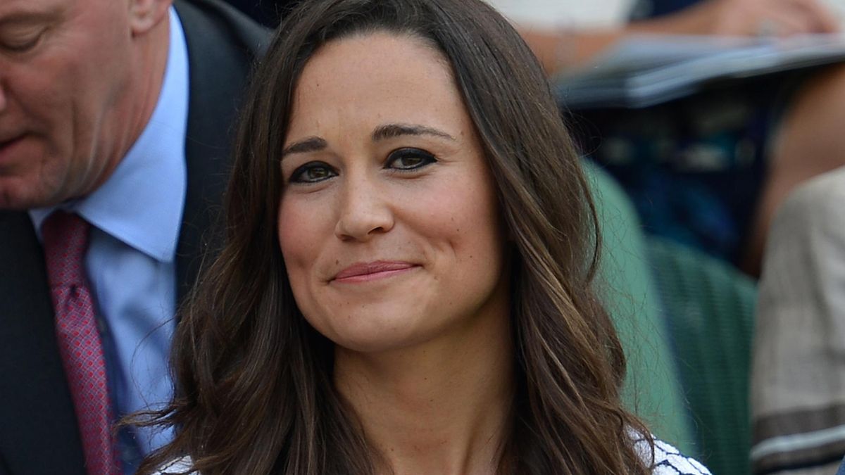 Ez már bikinitest! Izmos hasat villantott Katalin hercegné húga - Life