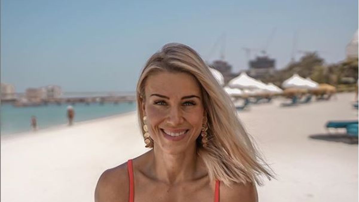 Adrienne Koleszár, a legszexibb rendőrnő megmutatta tetoválását - Life