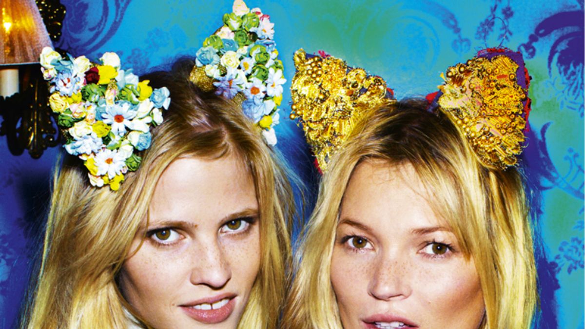 Lara Stone felül, Kate Moss alul - Így esett egymásnak a két ...