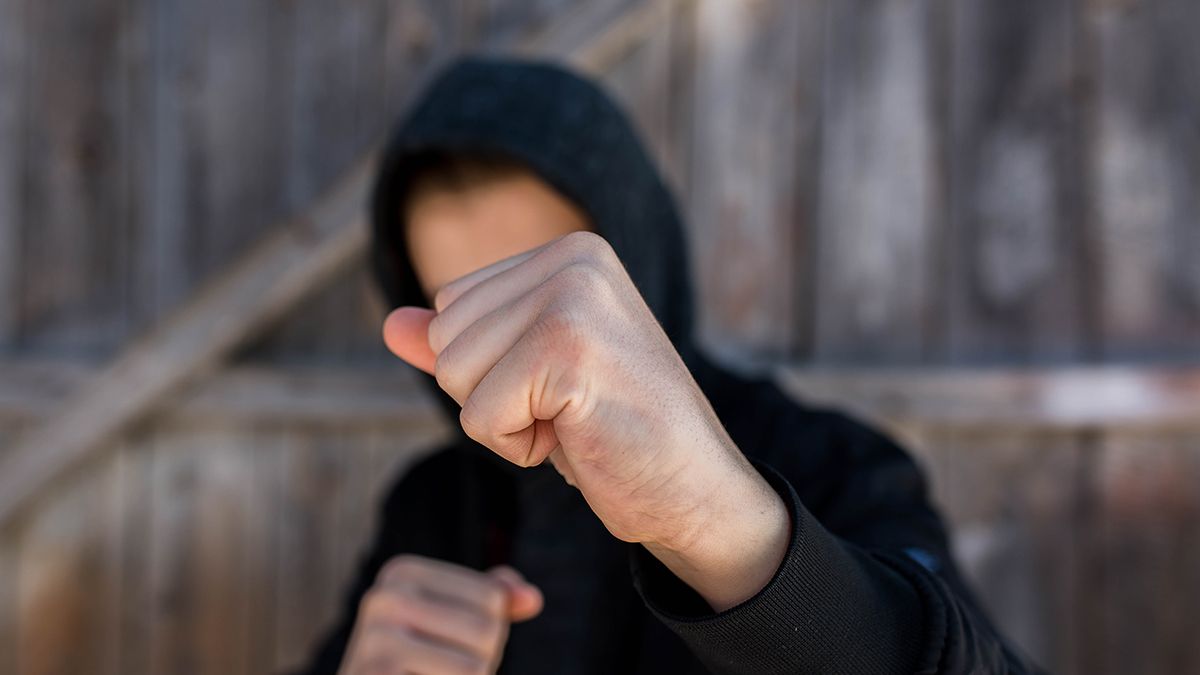 A sztárséf fiát verték meg a Széll Kálmán téren - Life