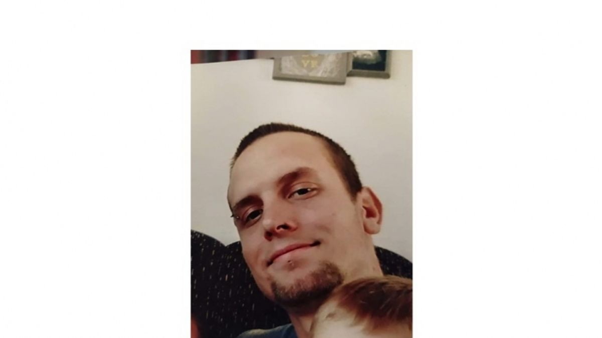 Karácsonykor tűnt el a 27 éves Richárd - Egy üveg whiskyt és egy kést ...