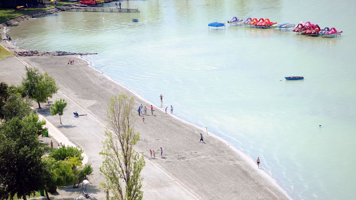Életét vesztette egy férfi a Balatonban - Life