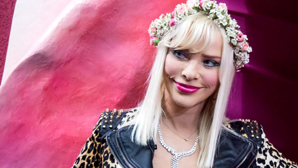 Cicciolina: "Akár egy csúnya férfiba is bele tudnék szeretni" - Life