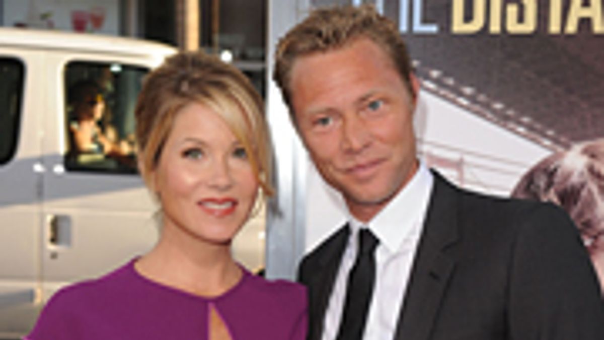 Kislánya született a rákból felépült színésznőnek - Life