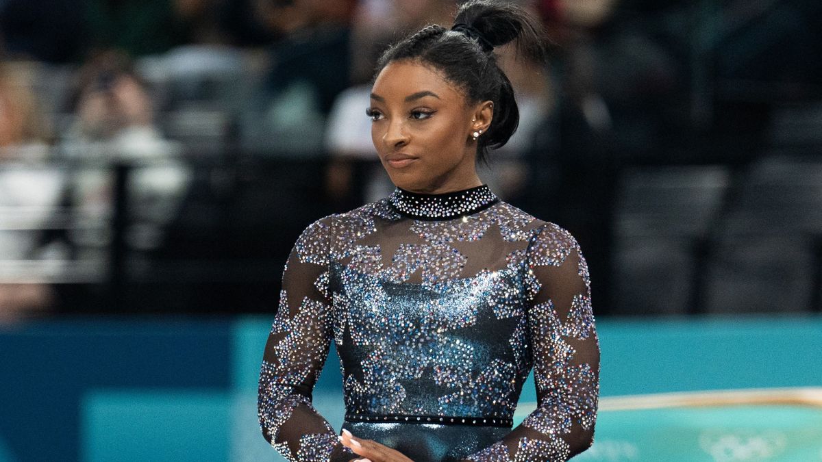 Simone Biles: 9 milliót kértek tőle egy pezsgőért Párizsban - Life