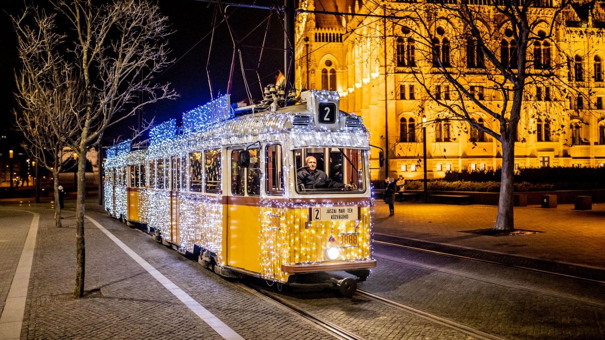 Elindultak a fényvillamosok Budapesten: íme a menetrend - Life